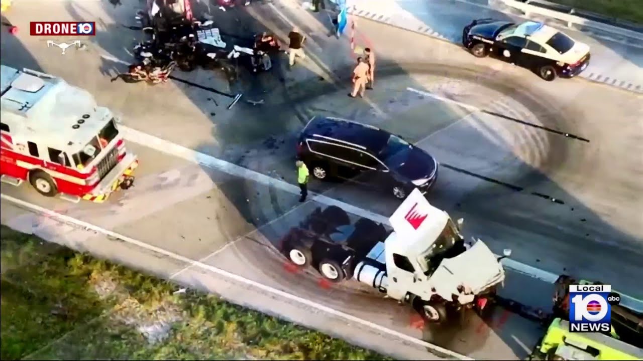 Crash on Sawgrass Expressway in Sunrise leaves multiple people dead, causes massive delays - THE ...