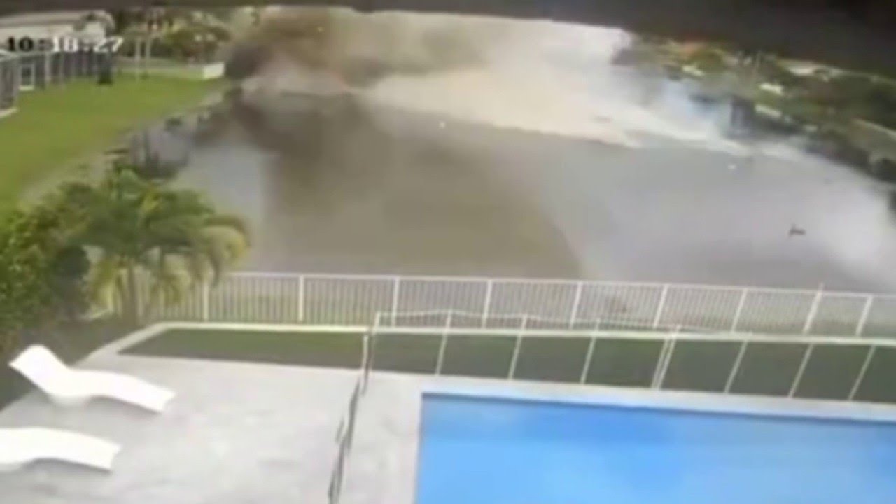 Surveillance video shows crash of Jamaica relief flight in Coral ...